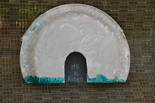 An Easter Craft To Do With Your Kids: The Empty Tomb | a good tired.